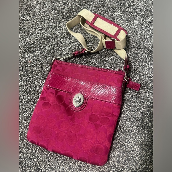 Coach | Bags | Coach Python Pink Signature Jacquard Leather Trim ...